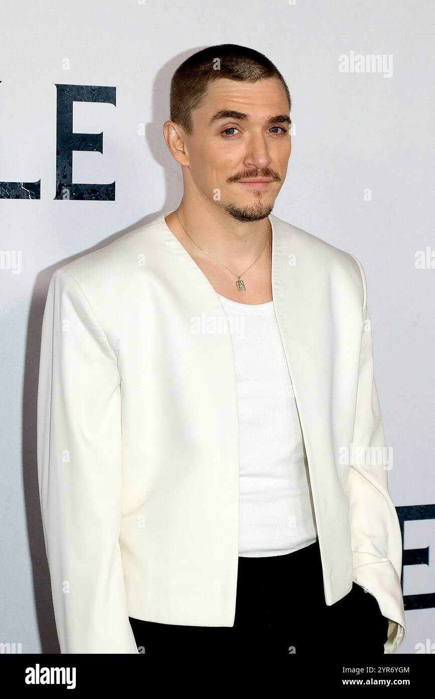 LOS ANGELES - OCT 14: Kyle Gallner at the Smile 2 Los Angeles Premiere ...