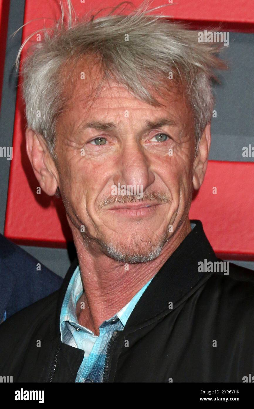 LOS ANGELES - NOV 14: Sean Penn at the September 5 Los Angeles Premiere ...