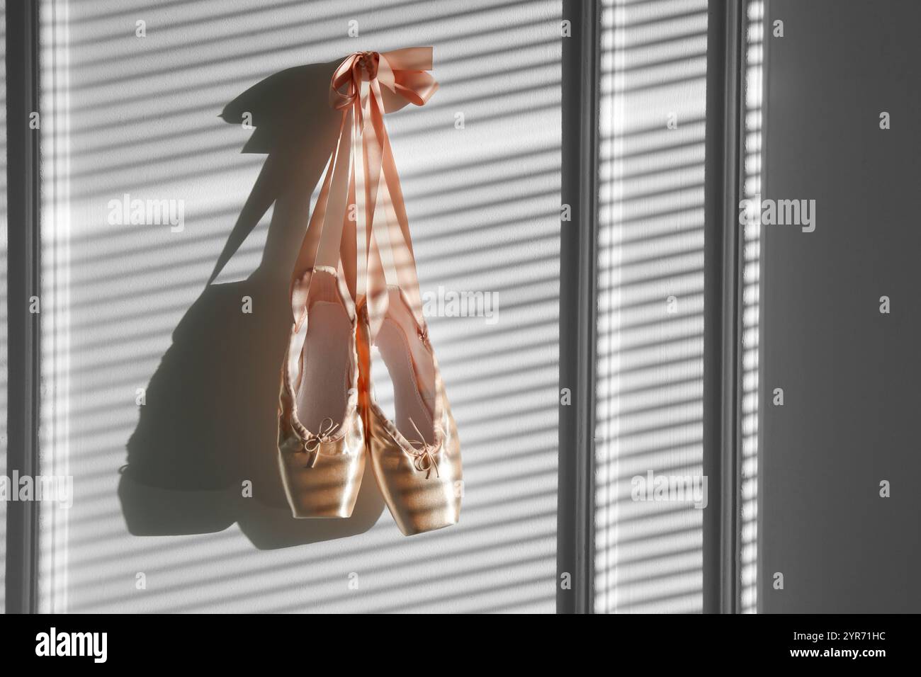 Ballerina pointe shoes shadow hi-res stock photography and images - Alamy