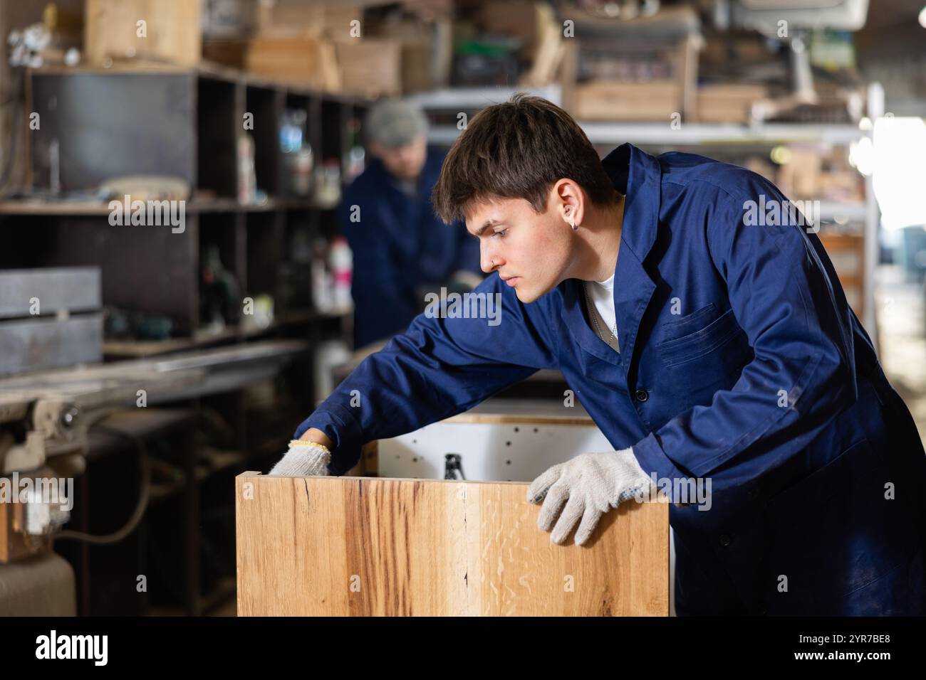 Assembling storage hi-res stock photography and images - Alamy