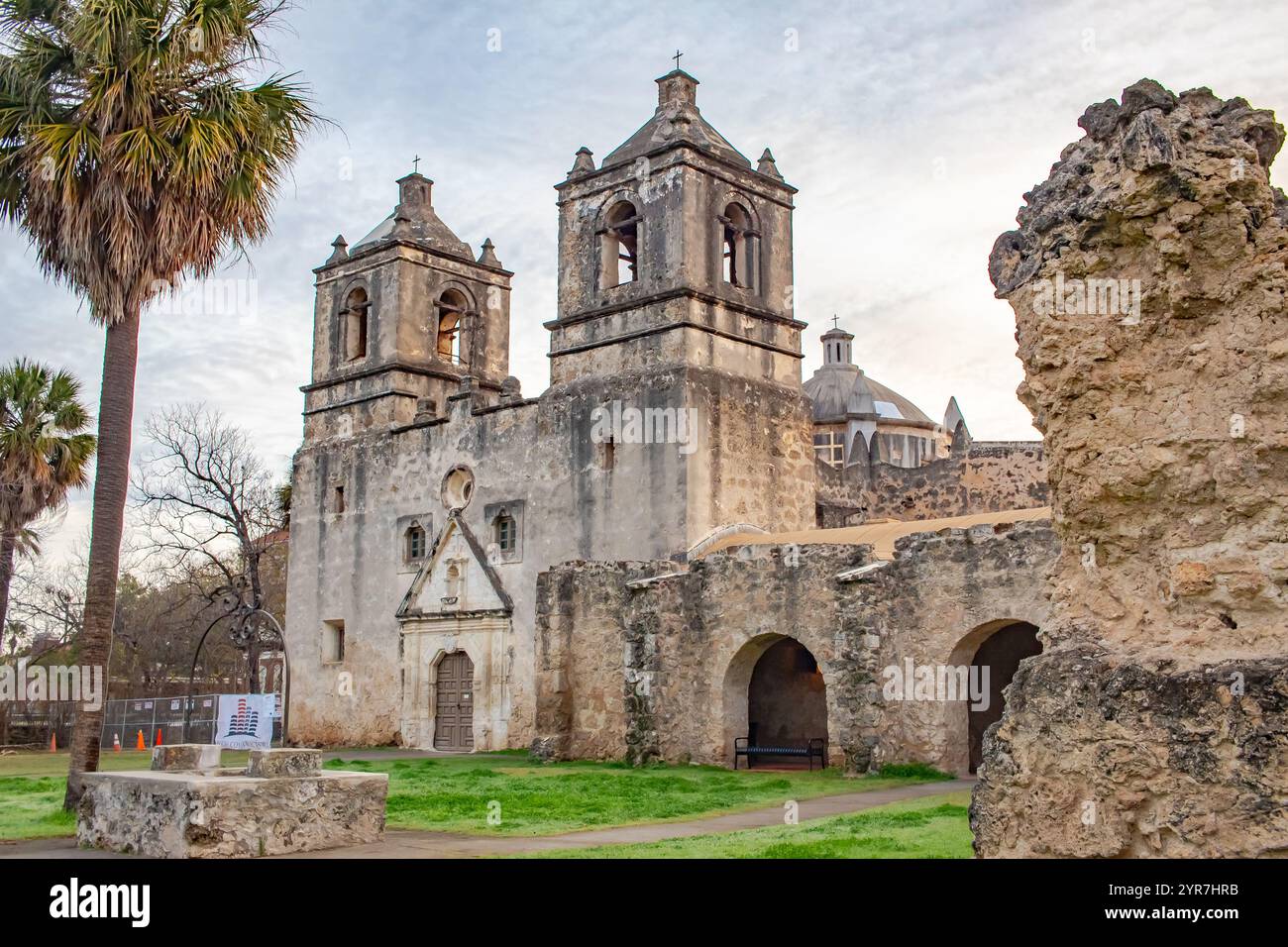 Old traditional architecture of the Mission Concepción church building ...