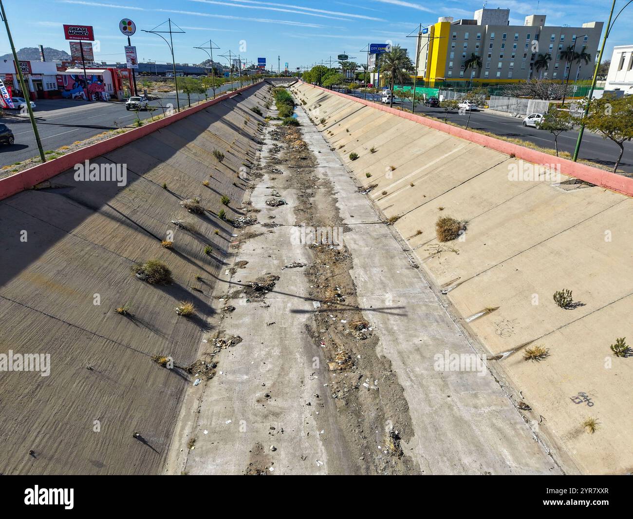 Rio de concreto hi-res stock photography and images - Alamy