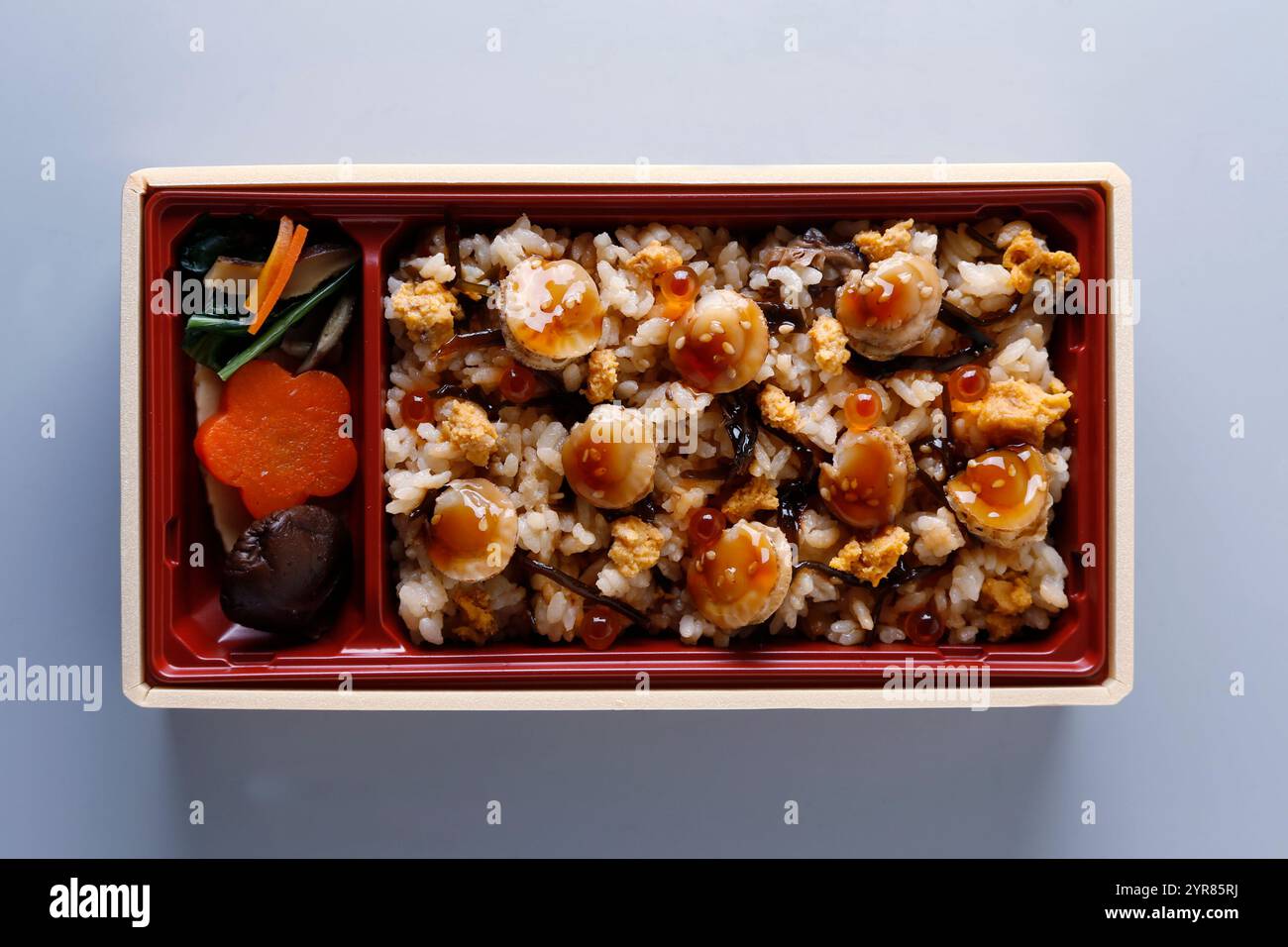 Kaisen Gomoku bento with scallops, crab and salmon roe Stock Photo - Alamy