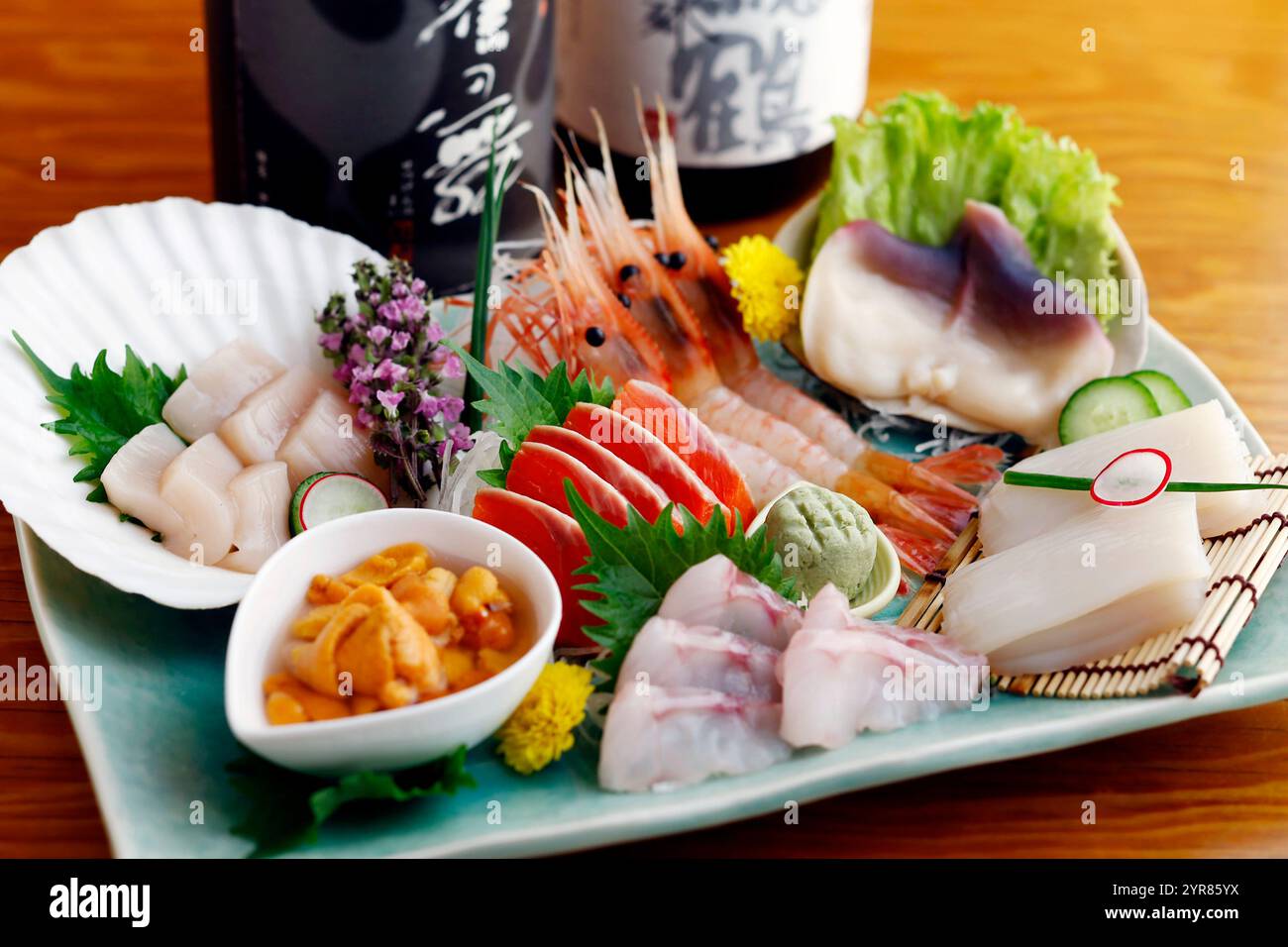 Seafood sashimi hi-res stock photography and images - Alamy