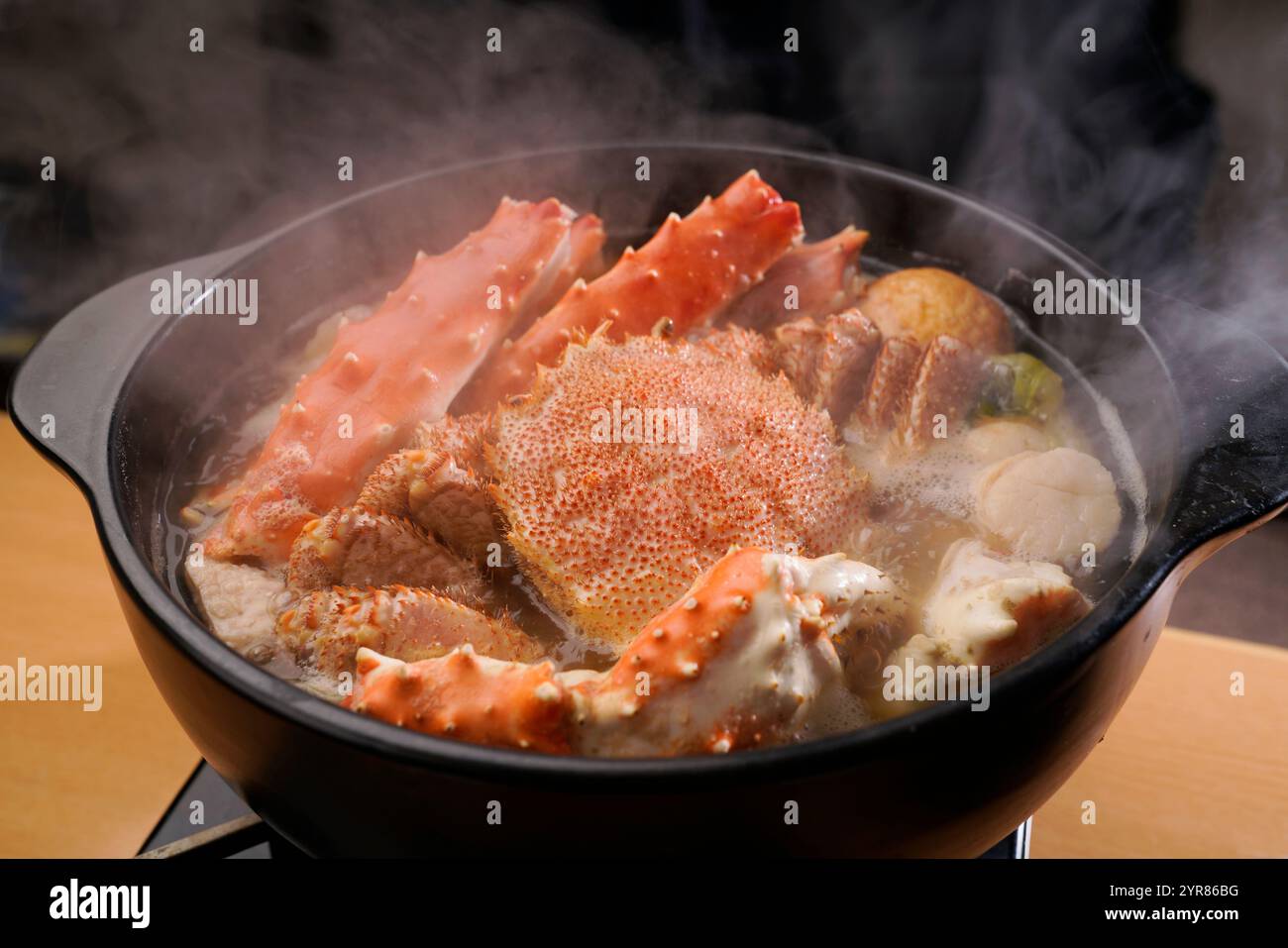 One-pot dish of king crab and hairy crab Stock Photo - Alamy