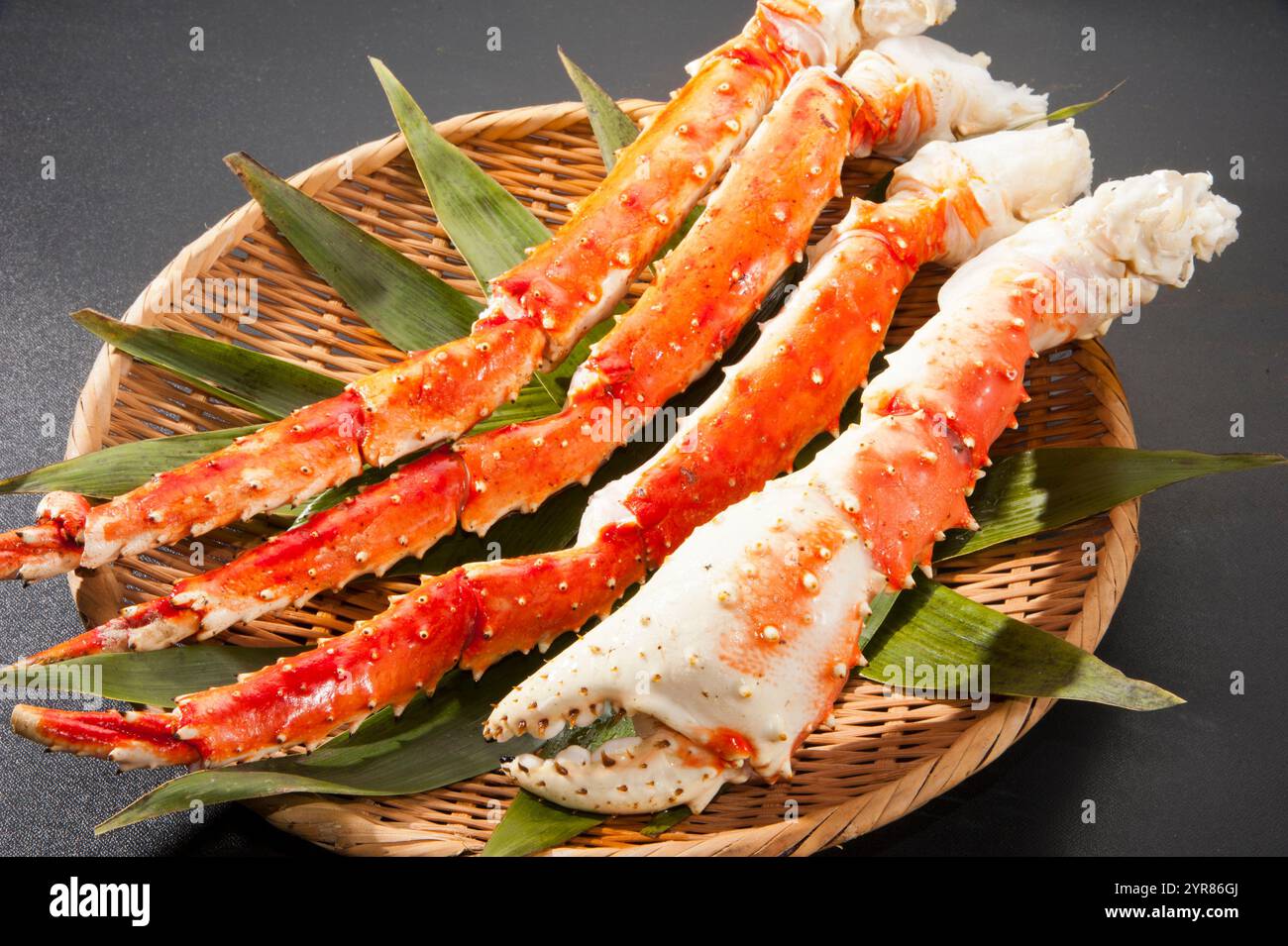 King crab with large claws Stock Photo - Alamy