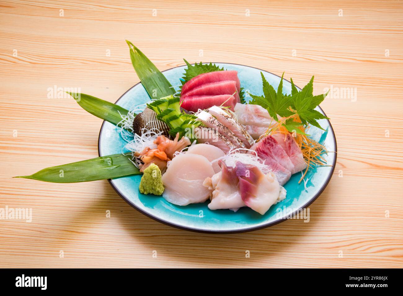 Japanese amberjack sashimi hi-res stock photography and images - Alamy