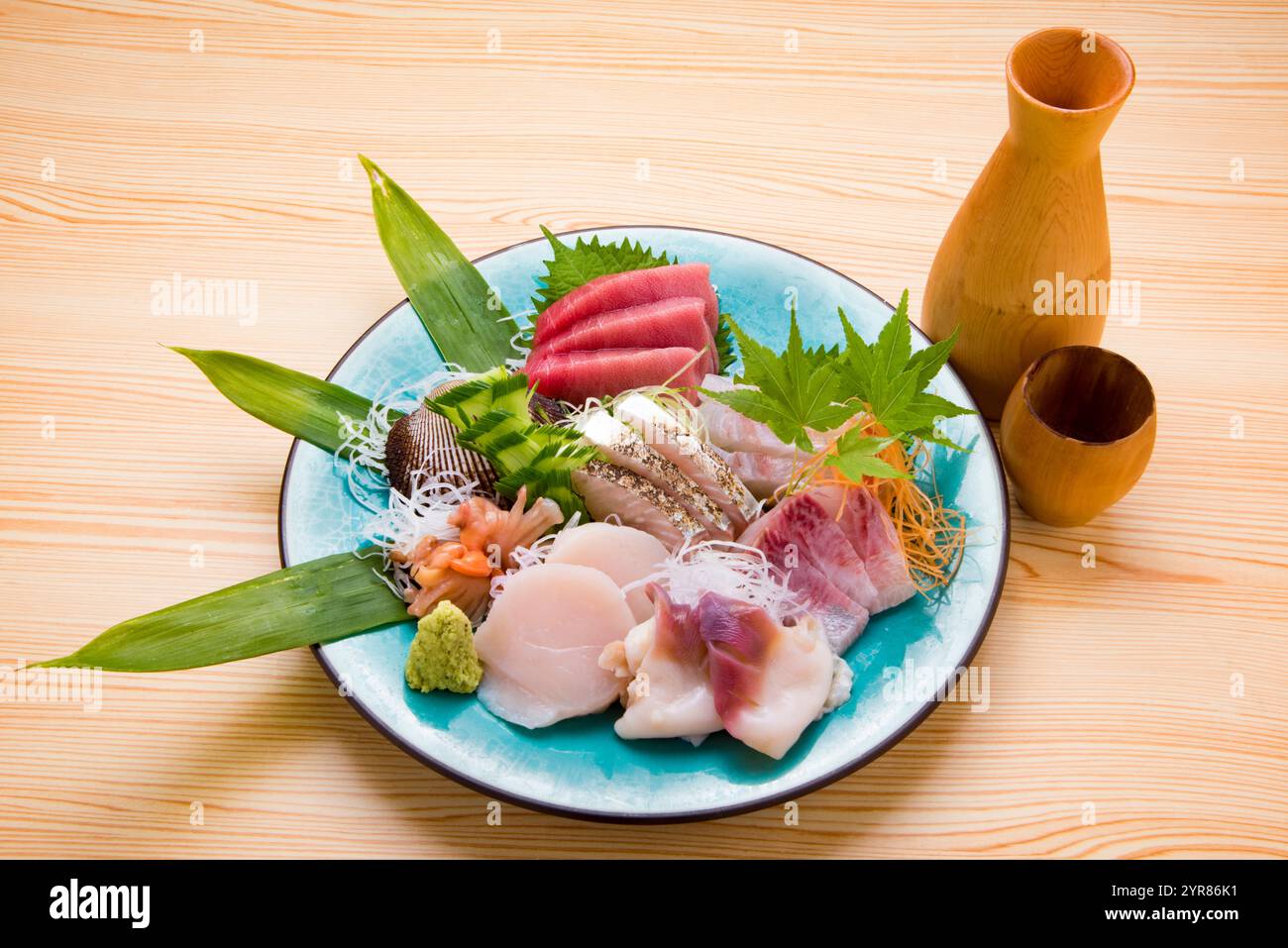 Japanese amberjack sashimi hi-res stock photography and images - Alamy