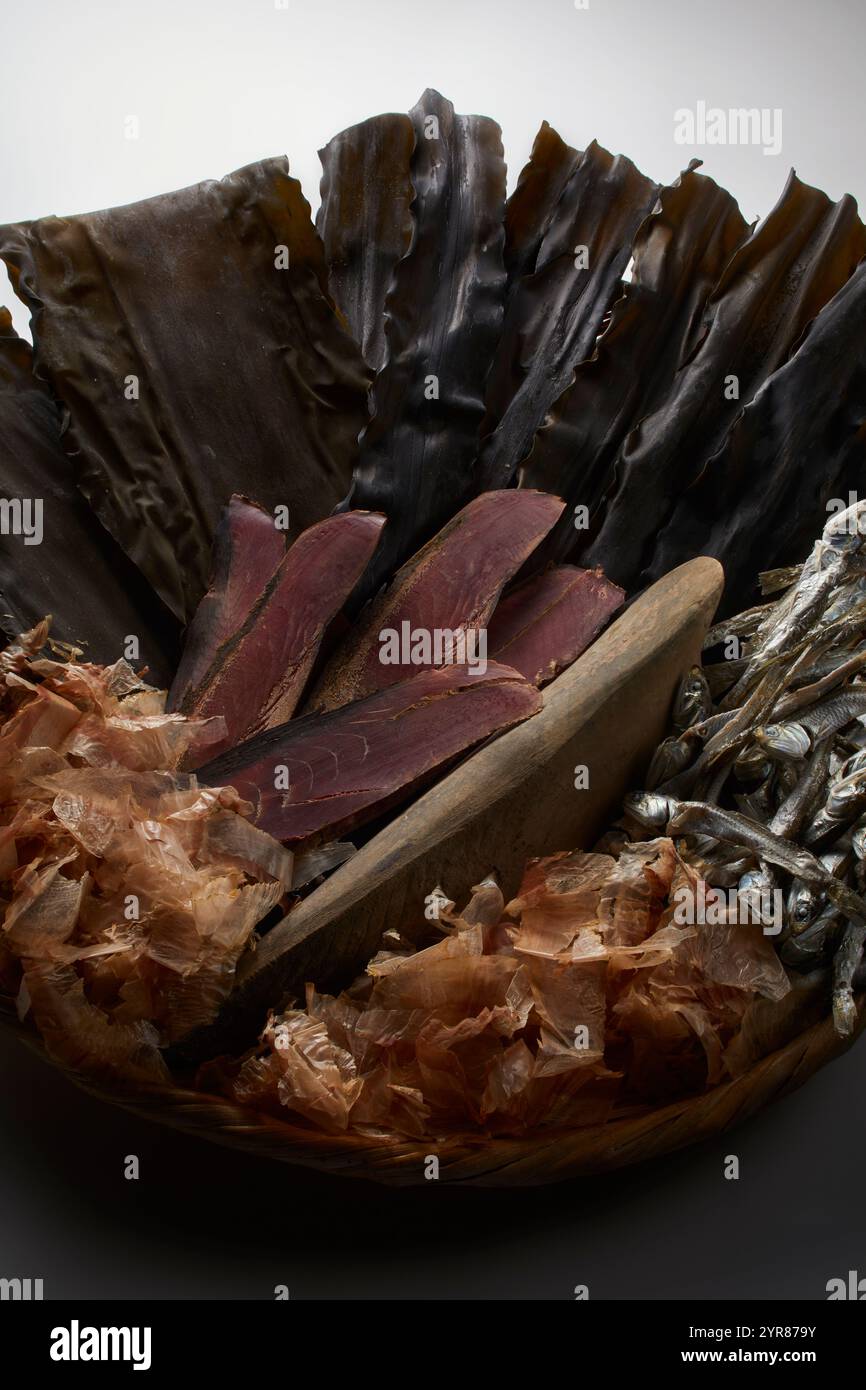 Dashi traditional japanese soup hi-res stock photography and images - Alamy