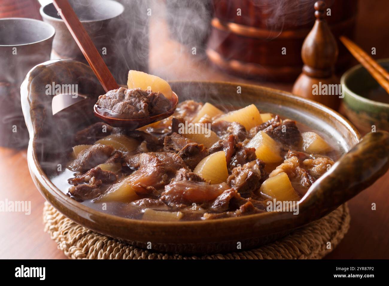 Braised beef tendon Stock Photo - Alamy Braised beef tendon Stock Photo - Alamy
