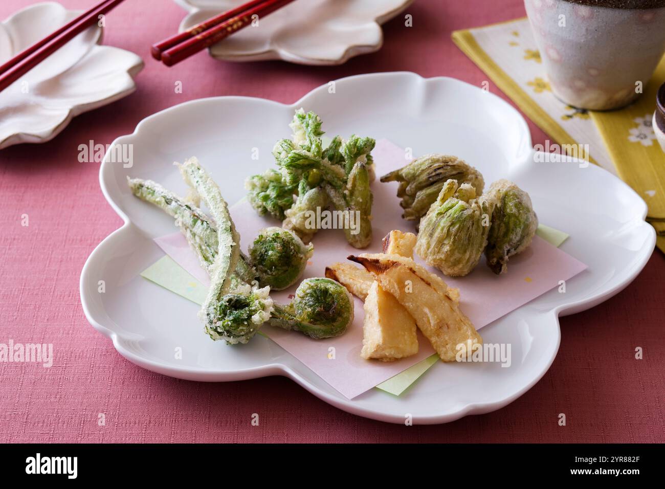 Tempura of wild vegetables Stock Photo - Alamy
