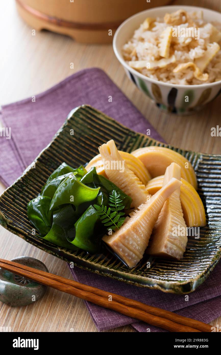 Simmered wakatake / bamboo shoots and wakame Stock Photo - Alamy