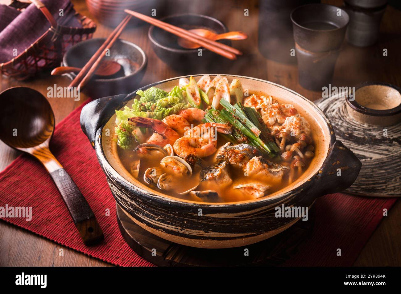Korean seafood stew hi-res stock photography and images - Alamy