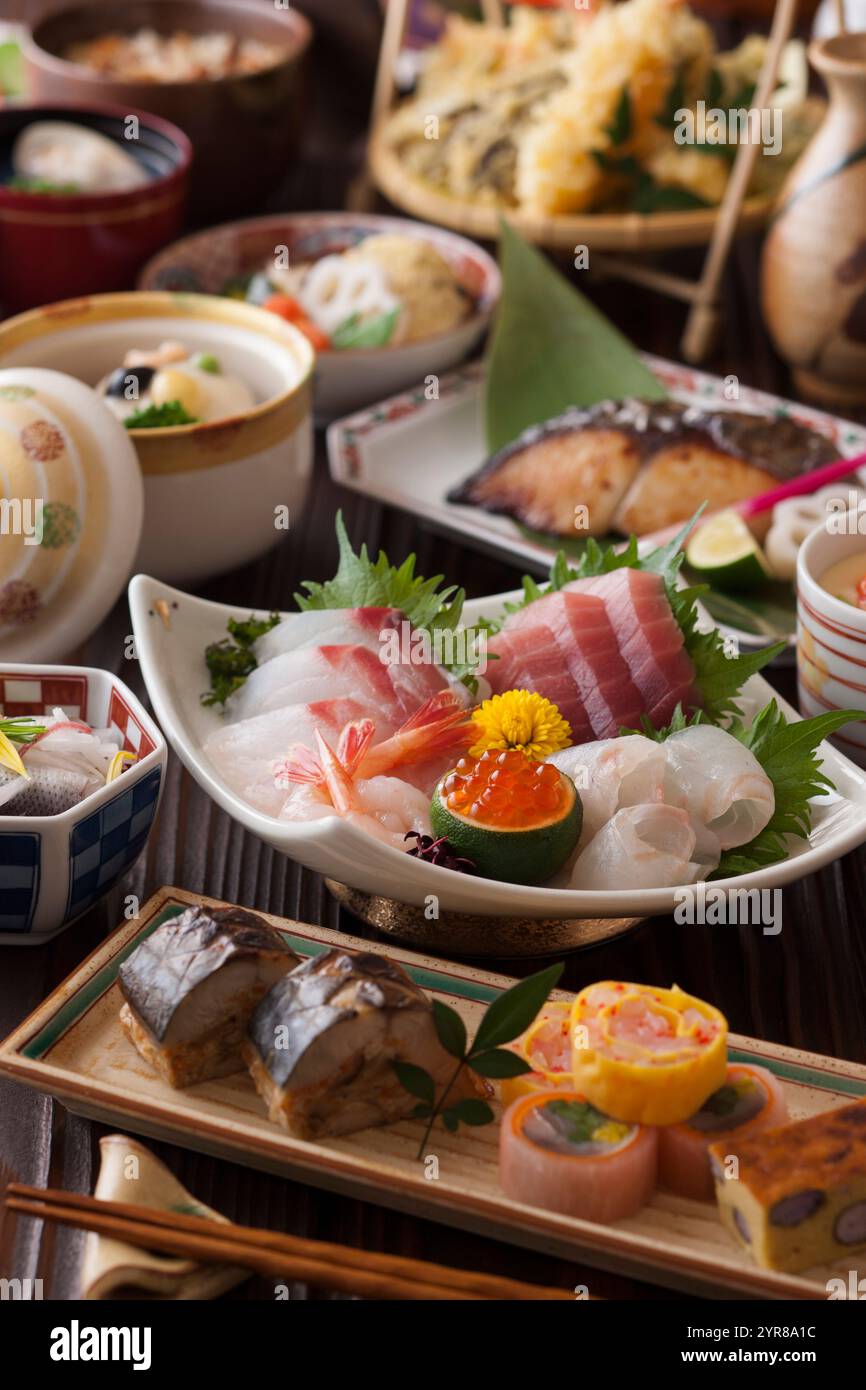 Side Dishes of kaiseki course Stock Photo - Alamy