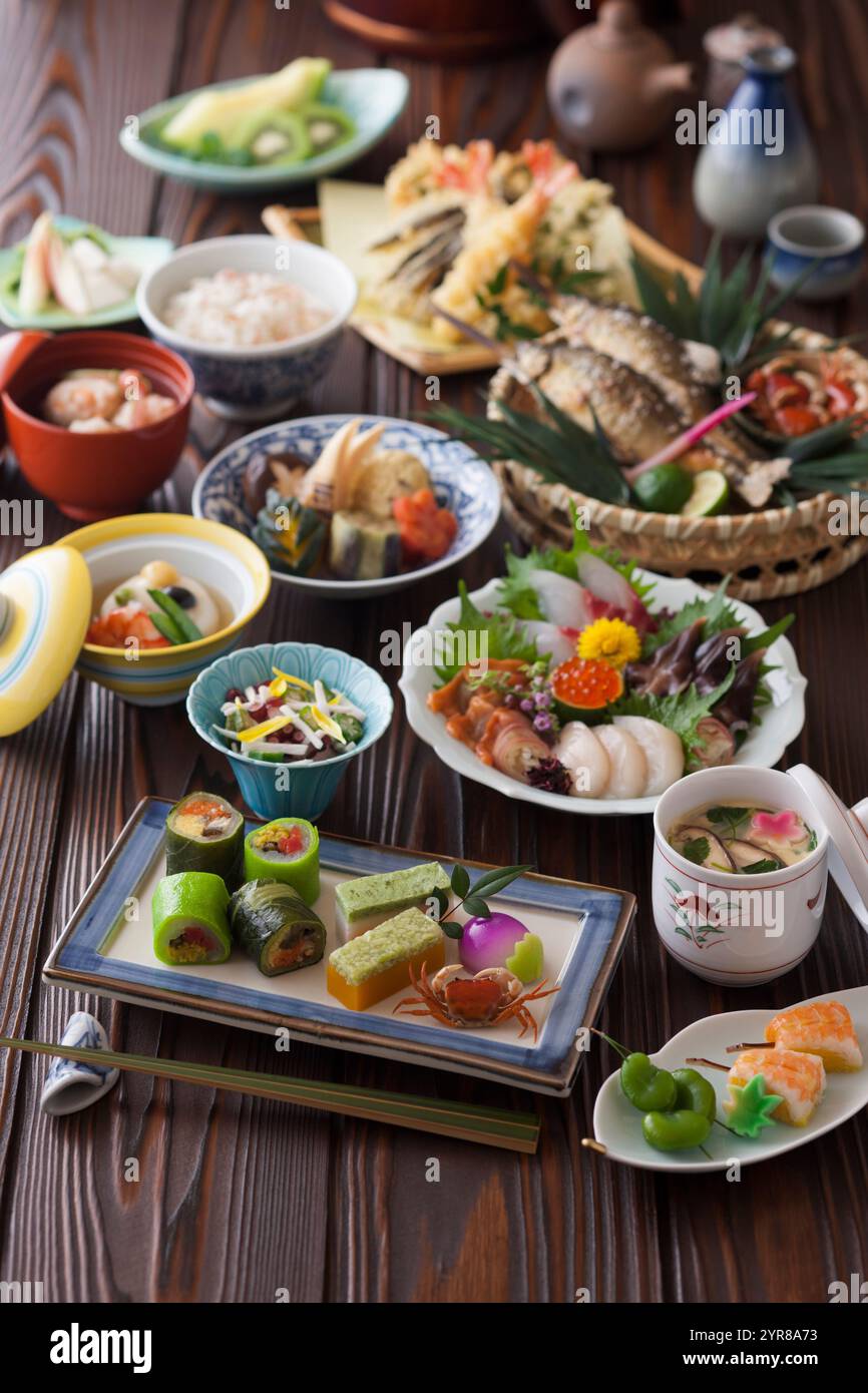 Kaiseki course meal Stock Photo - Alamy