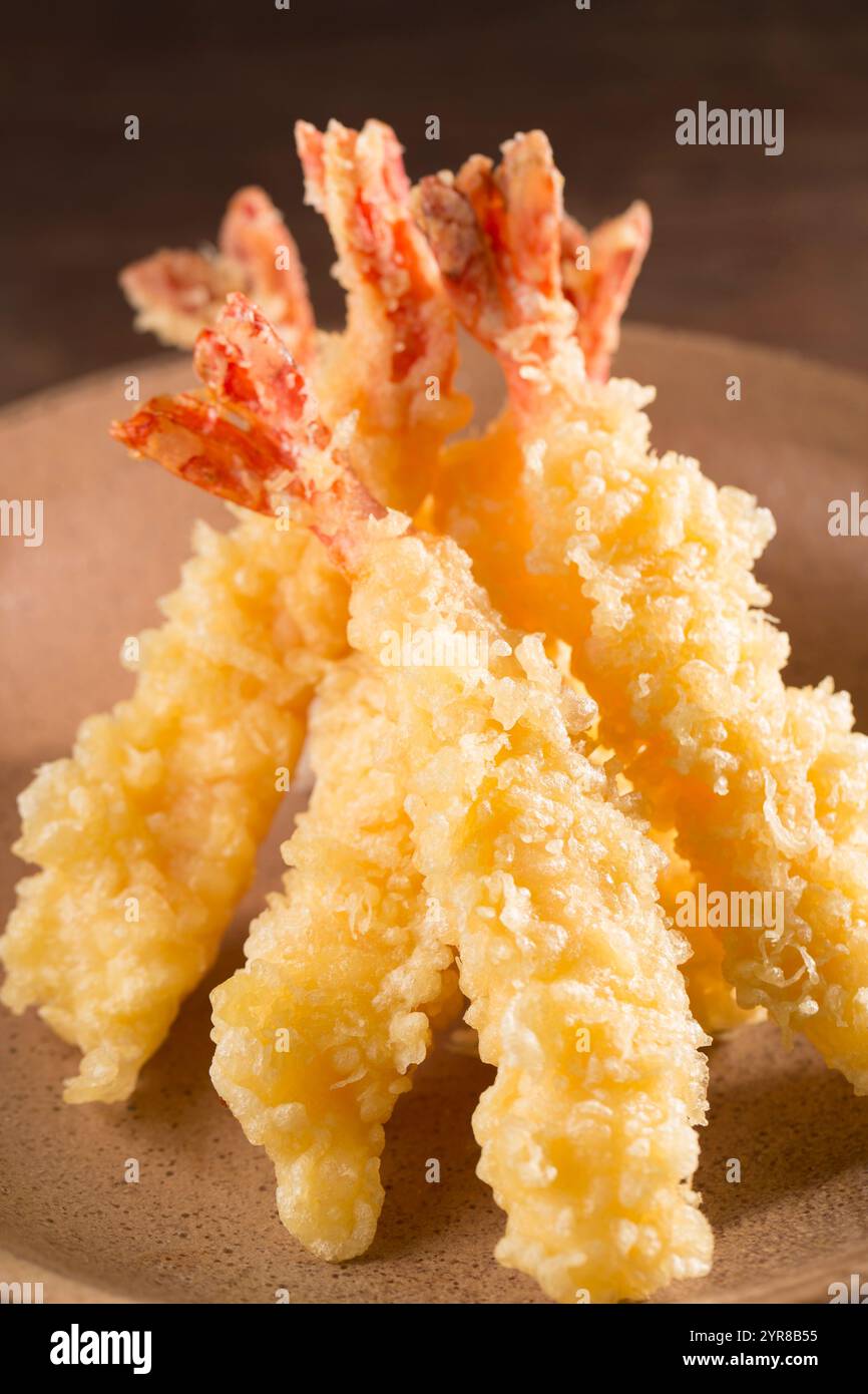 Frying tempura hi-res stock photography and images - Alamy