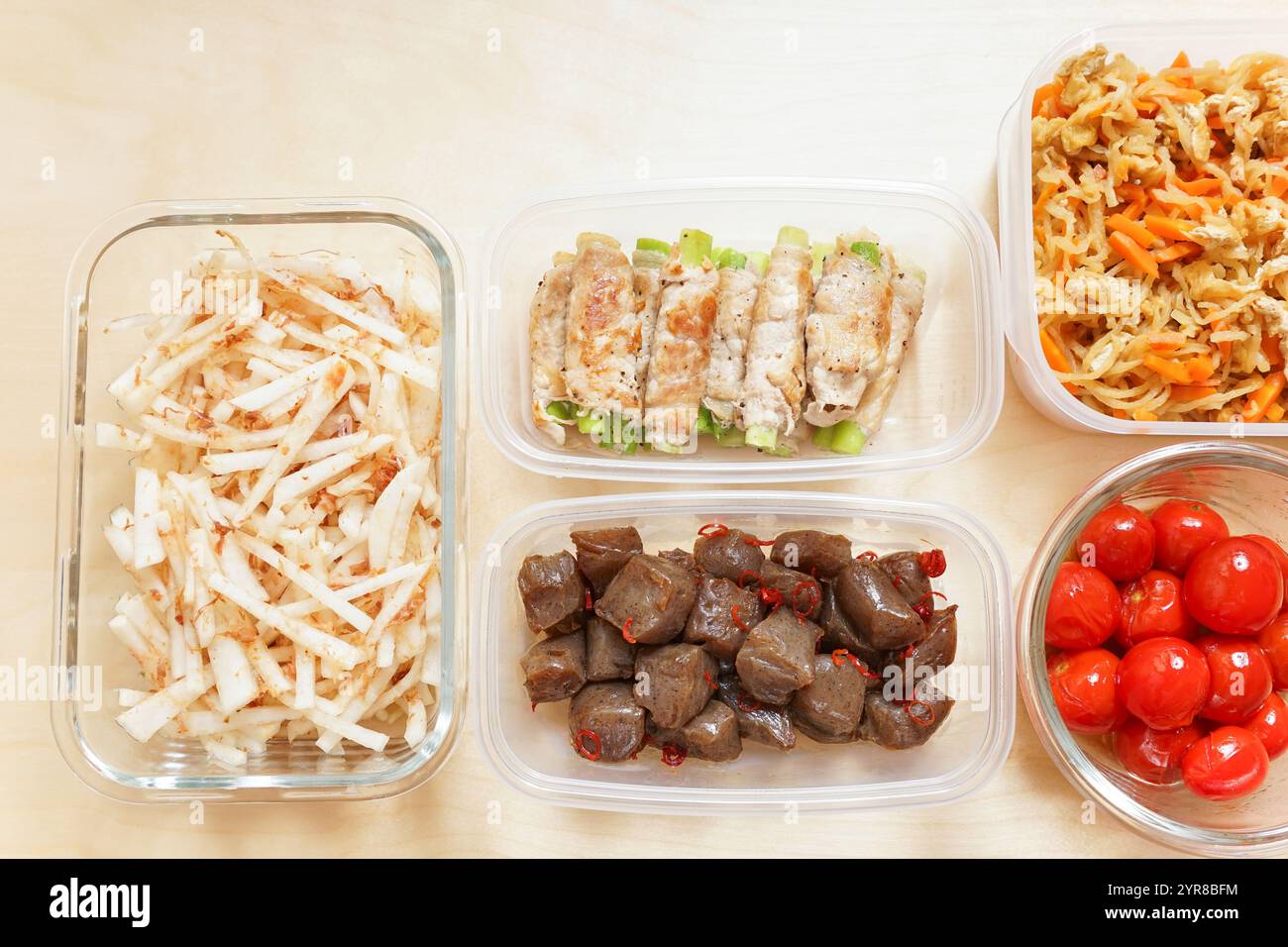 Reserve dishes, precooked food stock, packed lunches Stock Photo - Alamy