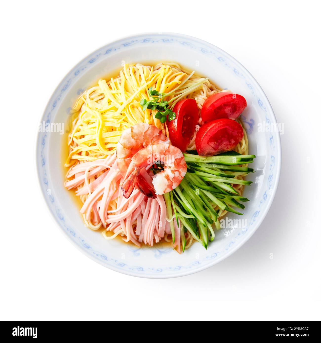 Chilled Chinese Noodles with Mixed Topping Stock Photo - Alamy