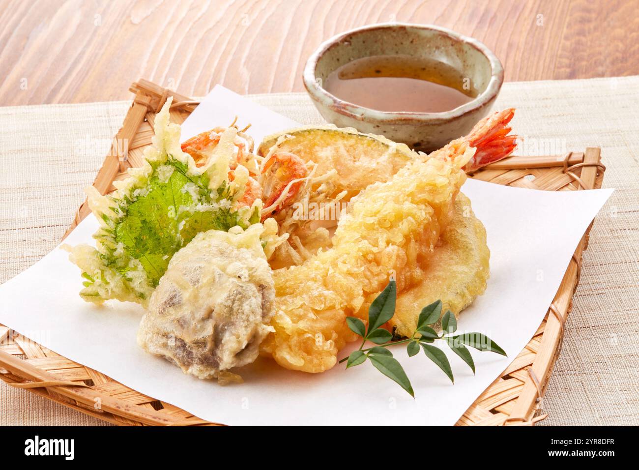 Assorted tempura hi-res stock photography and images - Alamy