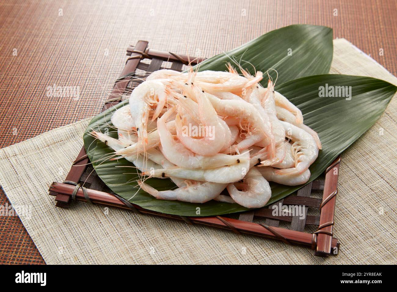 Deep-fried white shrimp Stock Photo - Alamy