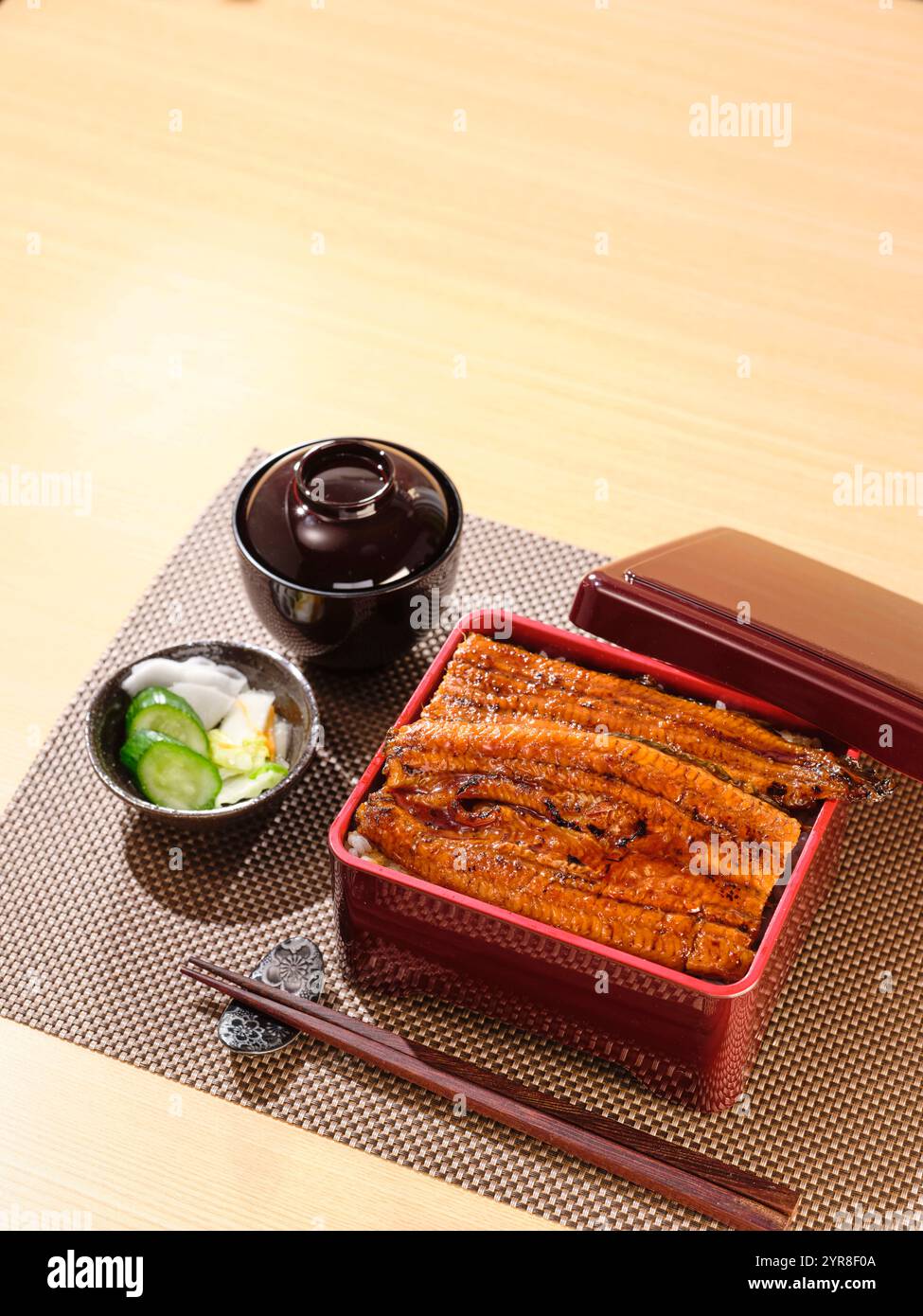 Broiled eel on rice Stock Photo - Alamy