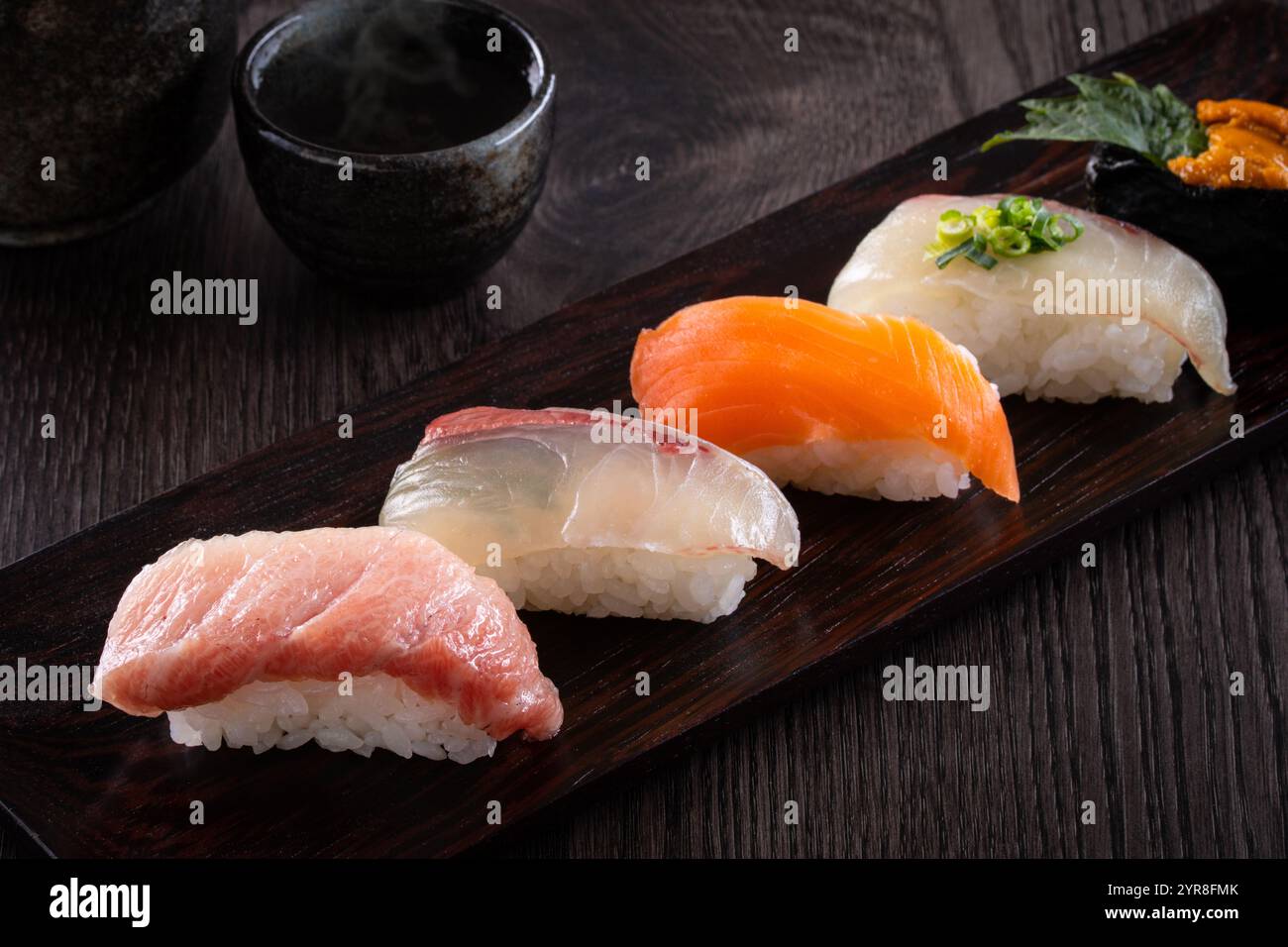 Sake zushi hi-res stock photography and images - Alamy