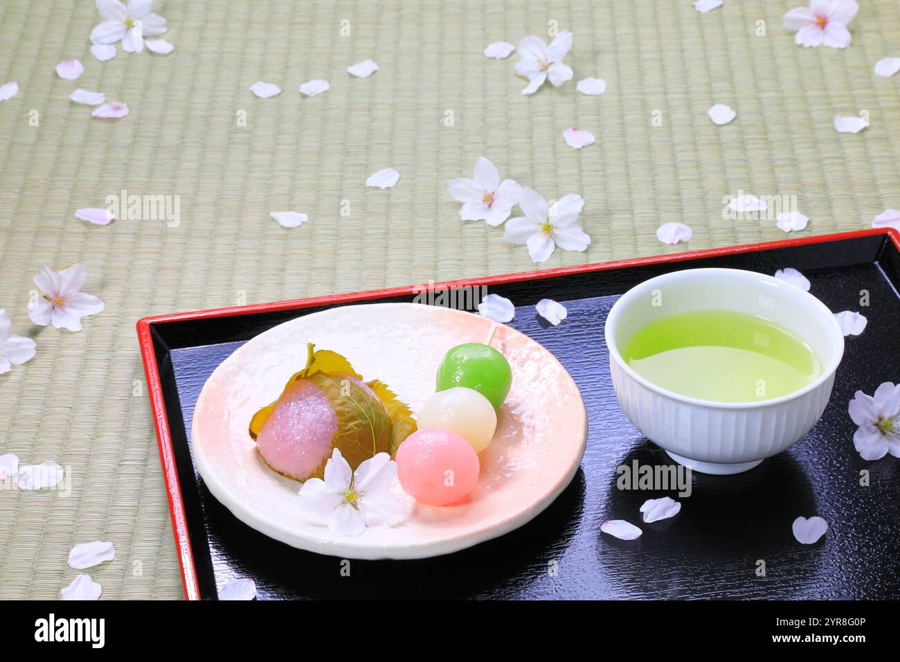 Japanese obon hi-res stock photography and images - Alamy