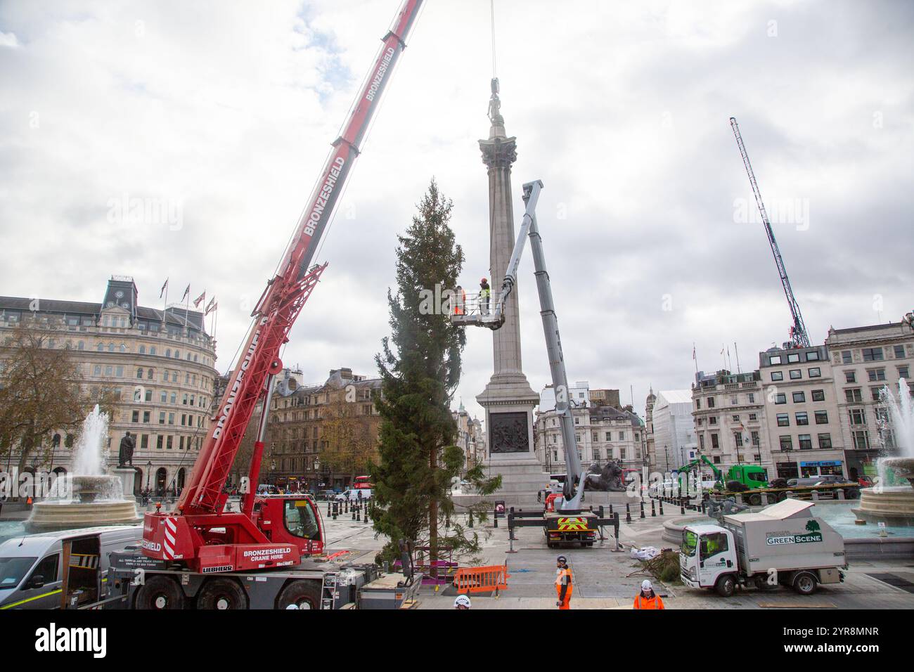 London, England, UK. 2nd Dec, 2024. Trafalgar Square Traditional ...