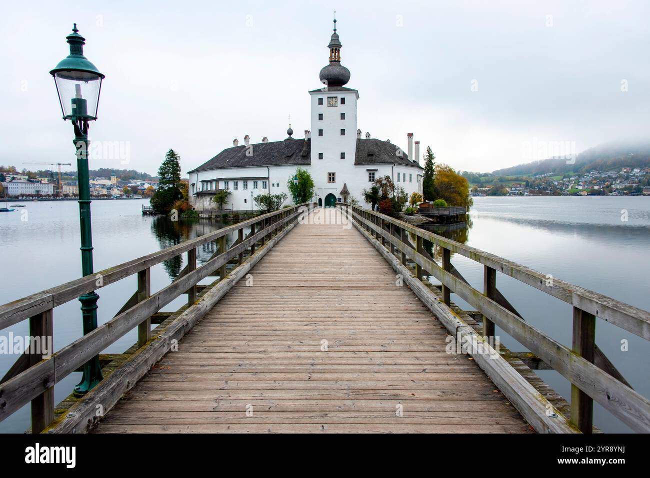 Castle ort on traunsee hi-res stock photography and images - Alamy