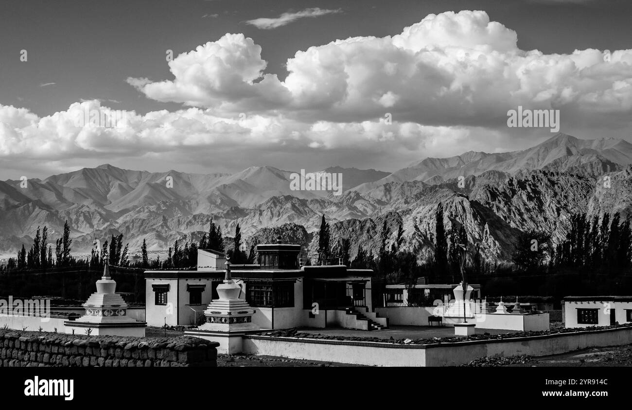 Ladakh valley Black and White Stock Photos & Images - Alamy