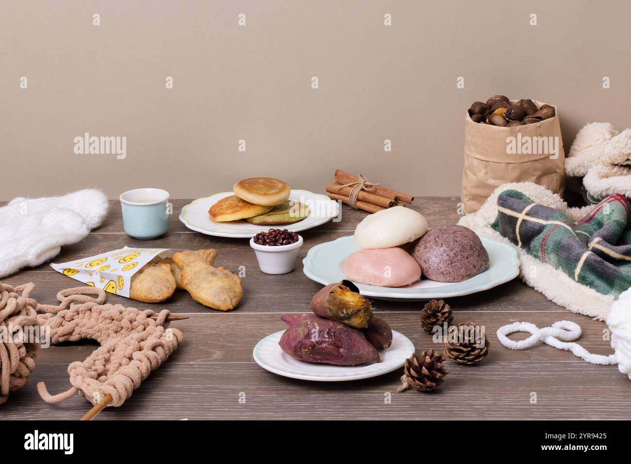 Various types of delicious winter snacks such as sweet potato, bungeoppang, hotteok, pancake ...