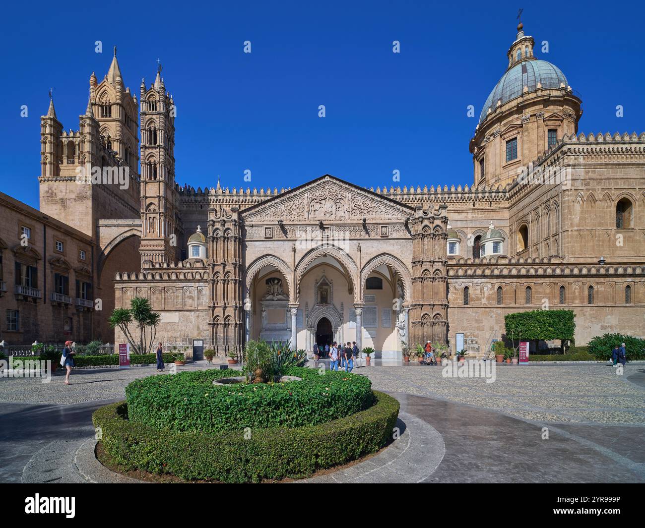 Metropolitan Cathedral of the Assumption of Virgin Mary in Palermo ...