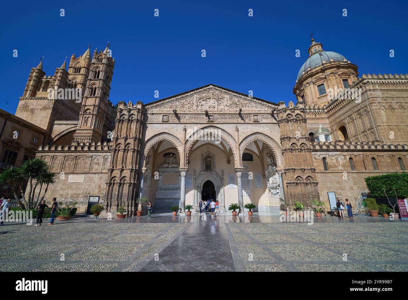 Metropolitan Cathedral of the Assumption of Virgin Mary in Palermo ...