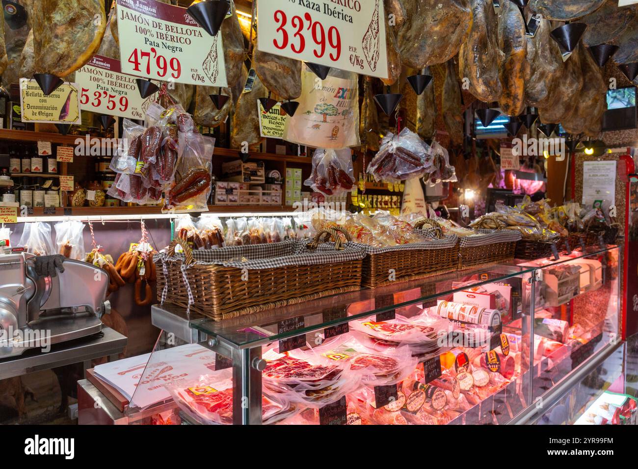 Almacenes Don Jamon, Plasencia, Spain Stock Photo - Alamy