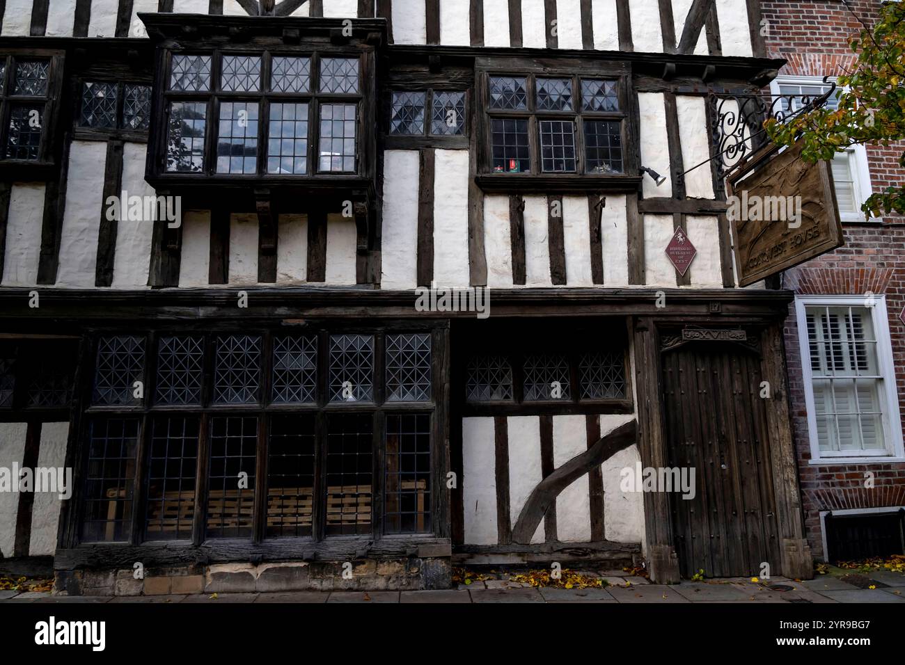 Conquest house in palace street hi-res stock photography and images - Alamy