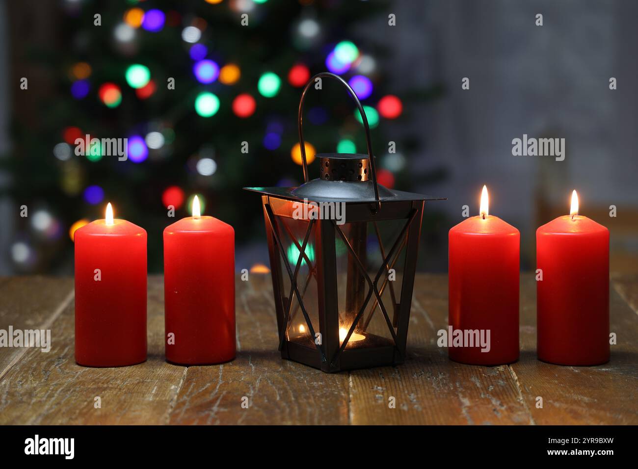 Greeting message on advent hi-res stock photography and images - Alamy