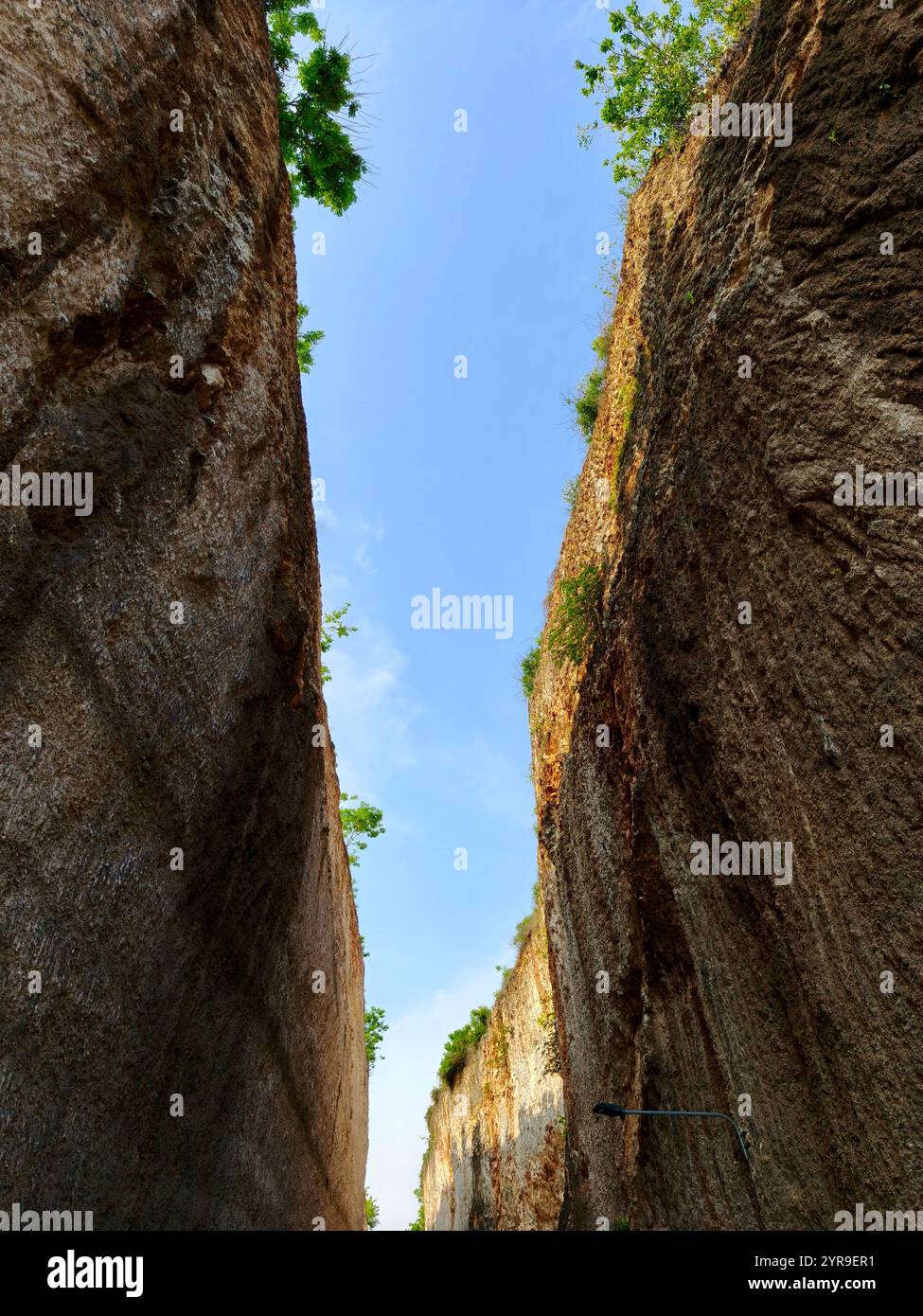 Limestone Cliff Walls at Pandawa Beach, Bali Stock Photo - Alamy
