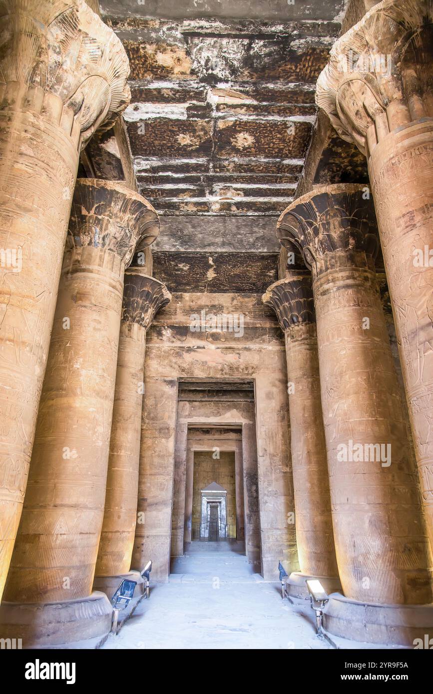 Huge carved columns in the interior of the Temple of Edfu, Egypt Stock ...