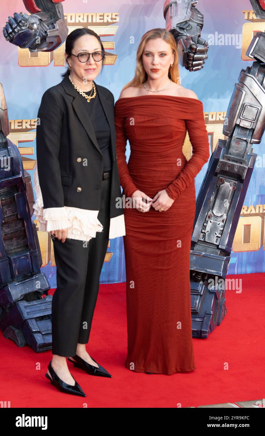 the world premiere of the film 'The Lord of the Rings: The War of the ...