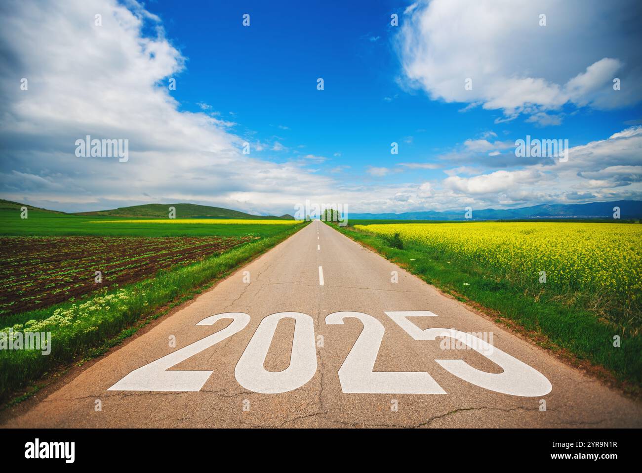 2025 road sign hi-res stock photography and images - Alamy