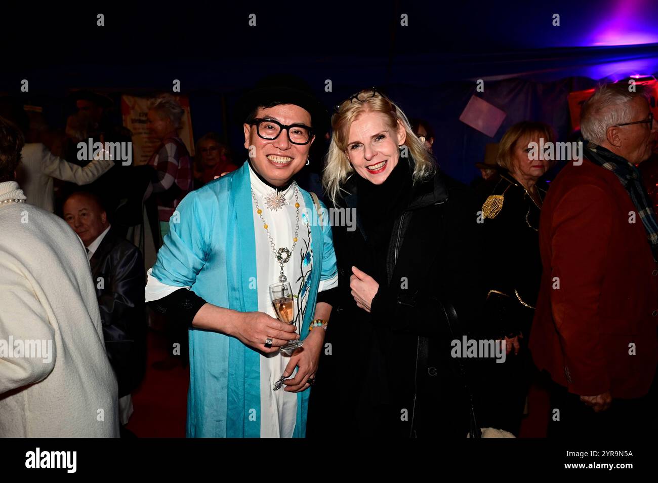 Ma hongbin hi-res stock photography and images - Alamy