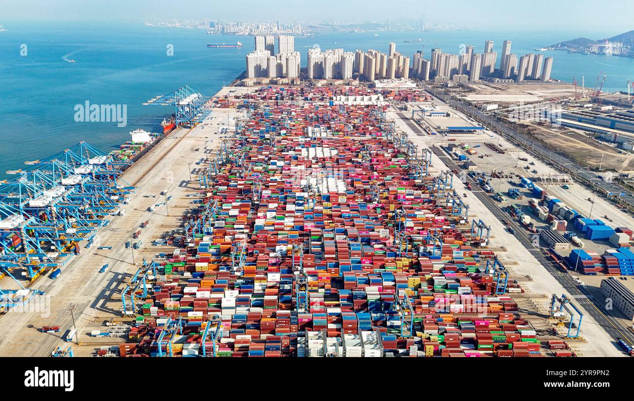China high speed rail qingdao hi-res stock photography and images - Alamy