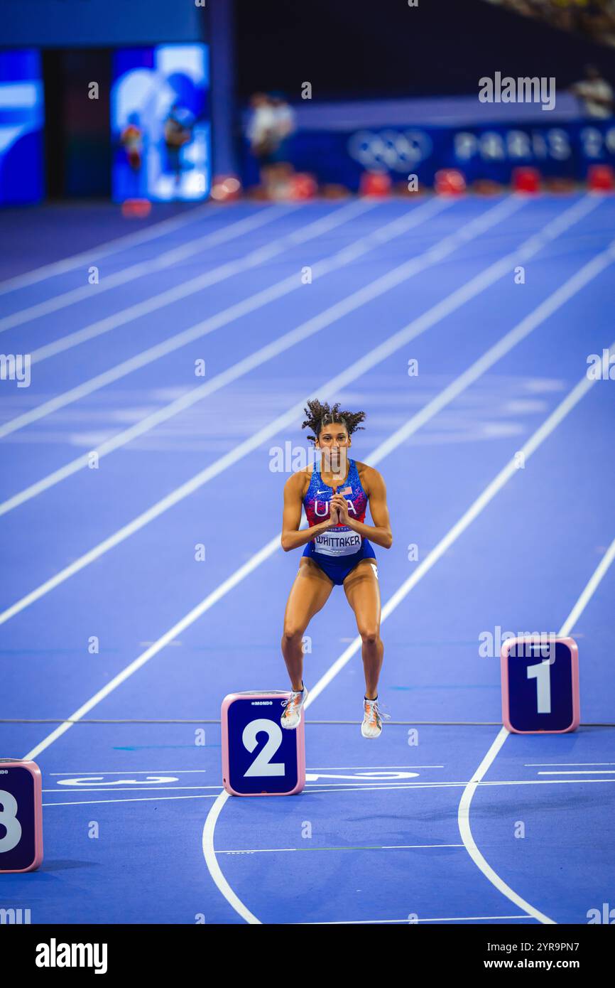 Juliette Whittaker participating in the 800 meters at the Paris 2024 ...