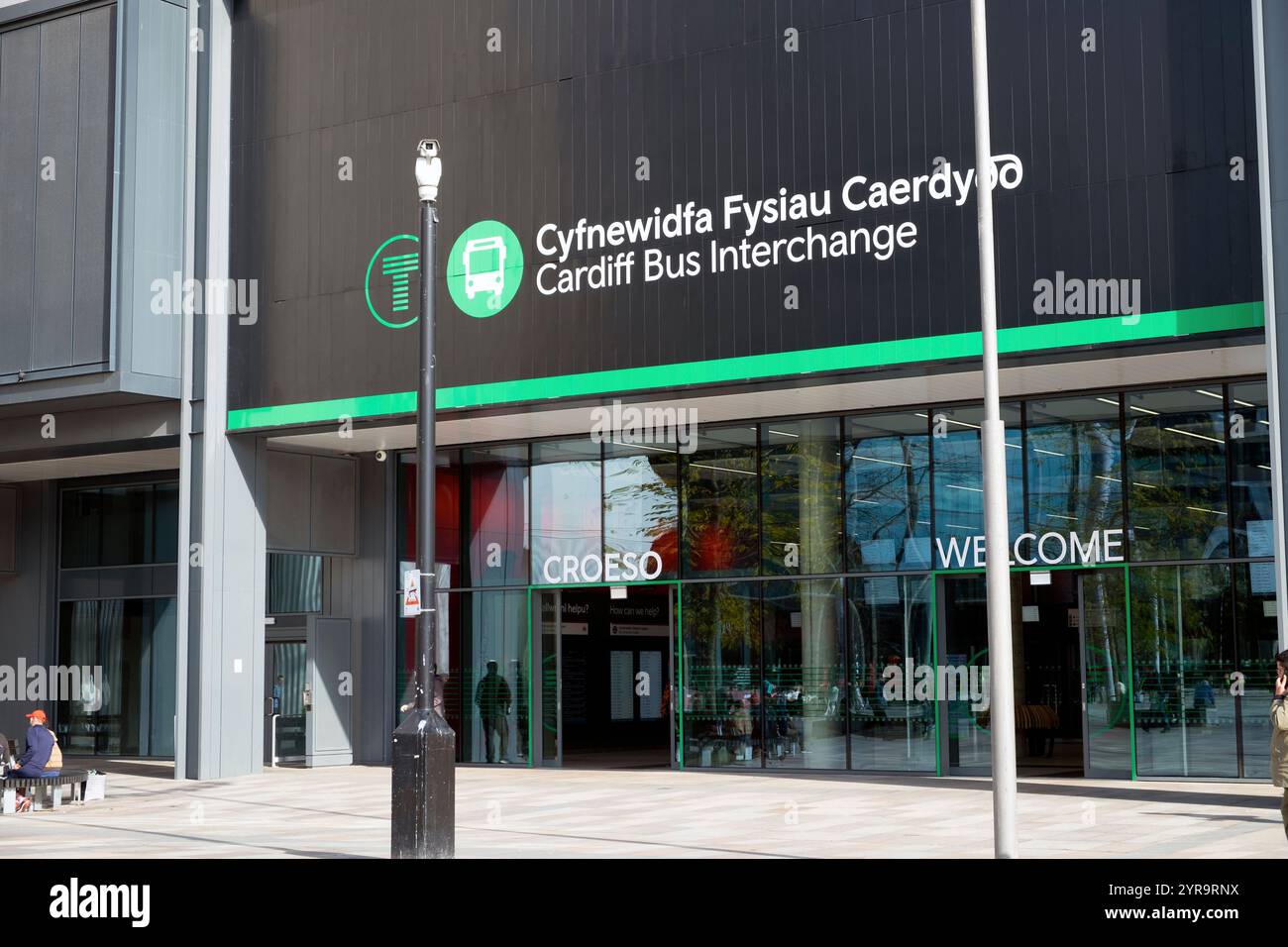 Cardiff Bus Interchange Cyfnewidfa Fysiau Caerdydd Welsh language ...
