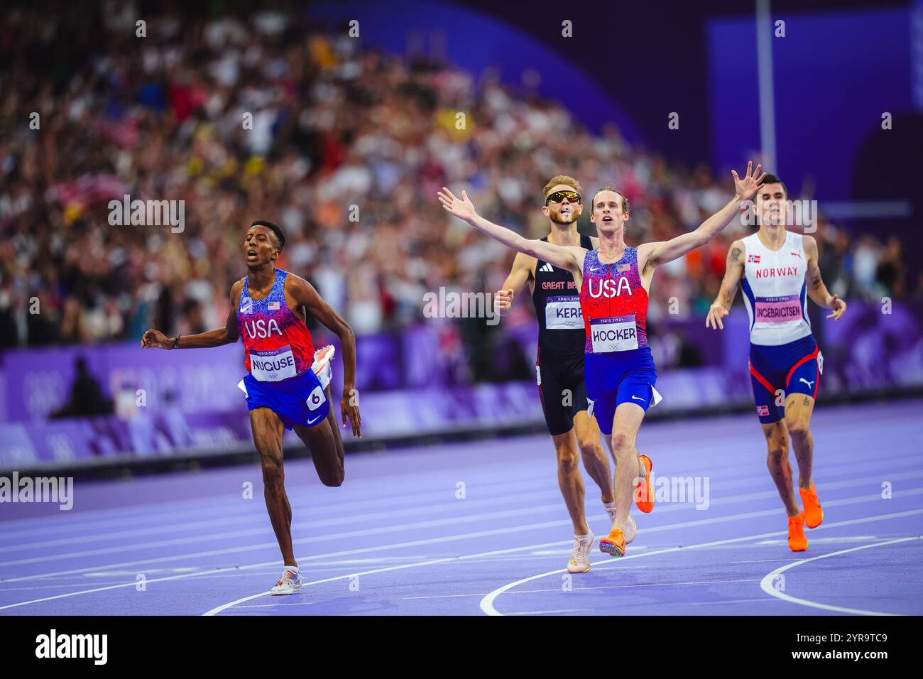 Cole Hocker winning in the 1500 meters at the Paris 2024 Olympic Games ...