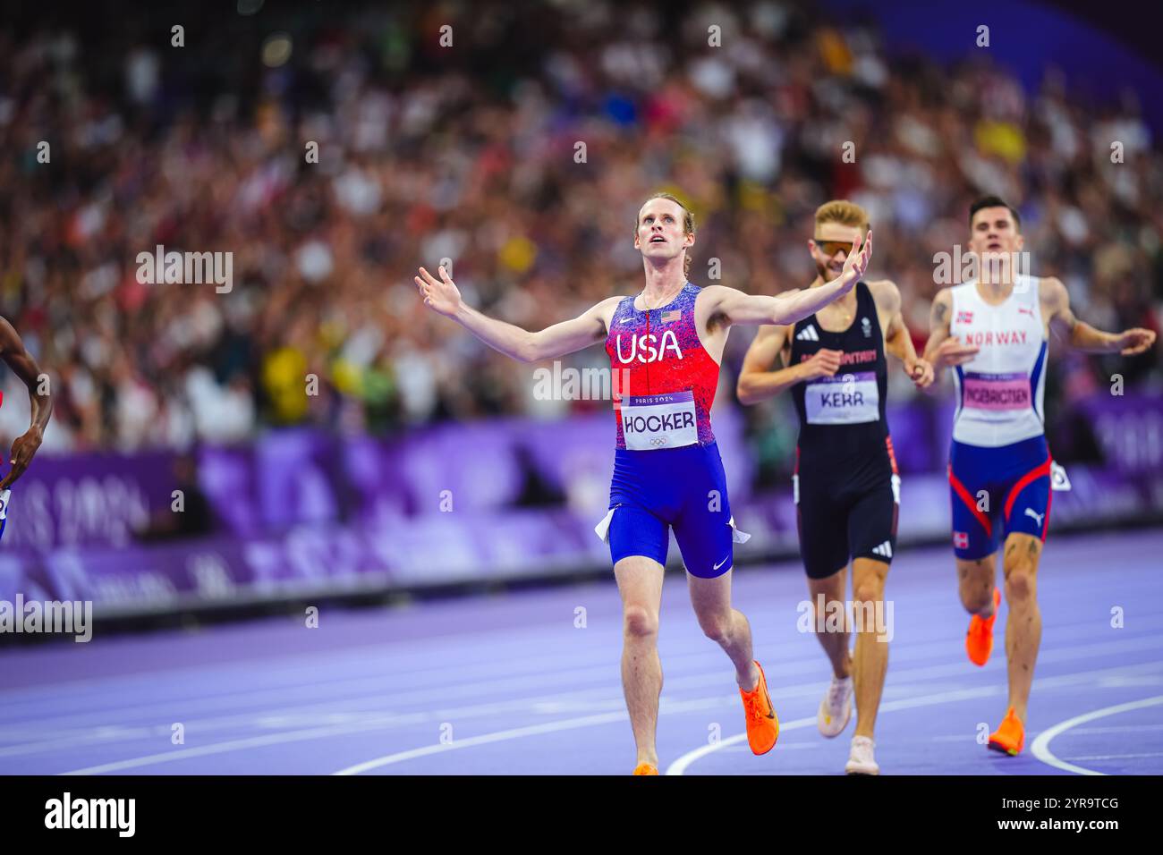 Cole Hocker winning in the 1500 meters at the Paris 2024 Olympic Games ...