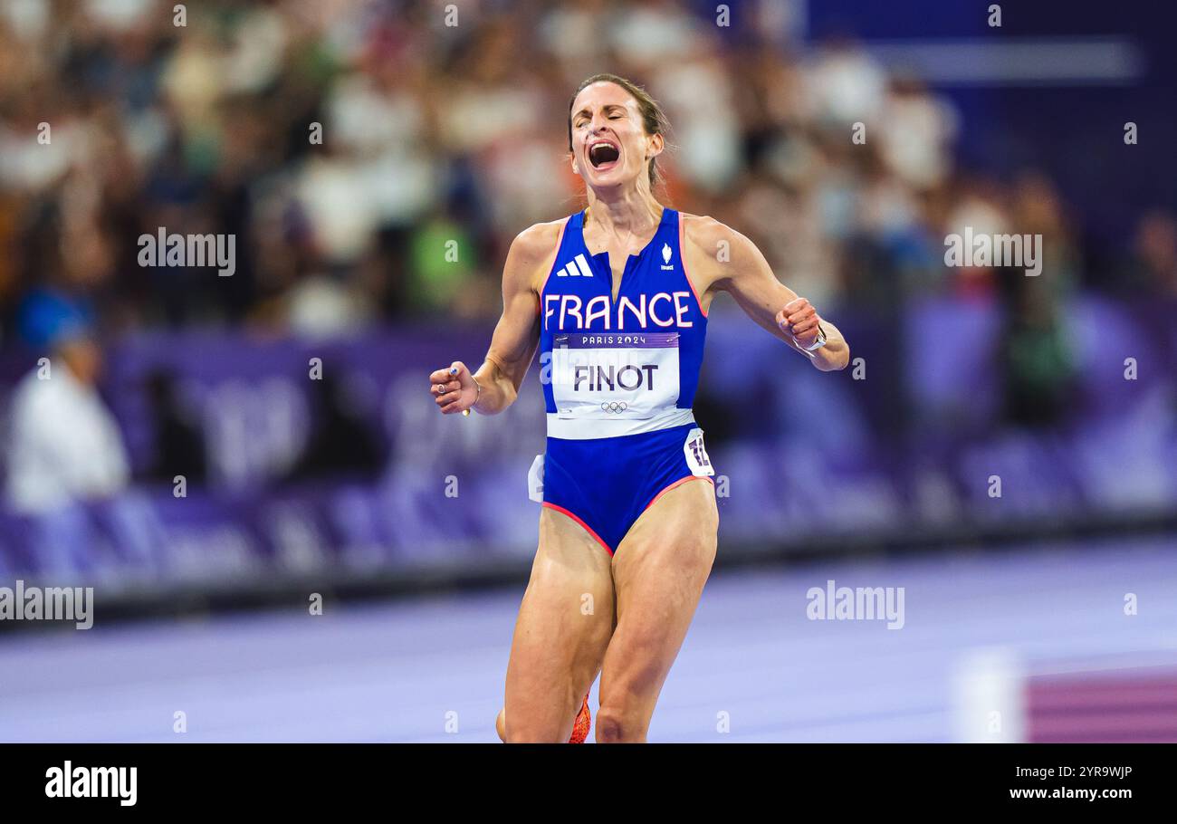 Alice Finot participating in the 3000 metres steeplechase at the Paris ...