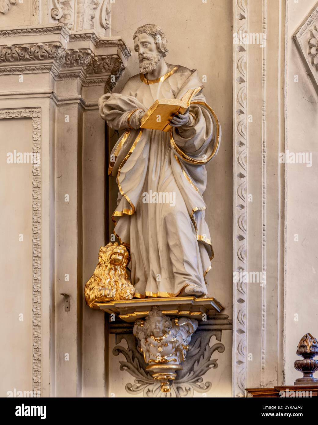 Dusseldorf st andreas church hi-res stock photography and images - Alamy