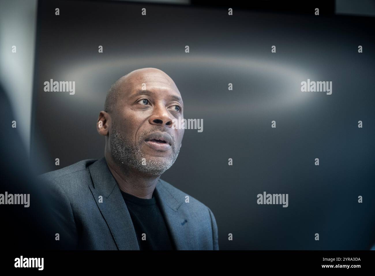 Ai advisory committee hi-res stock photography and images - Alamy