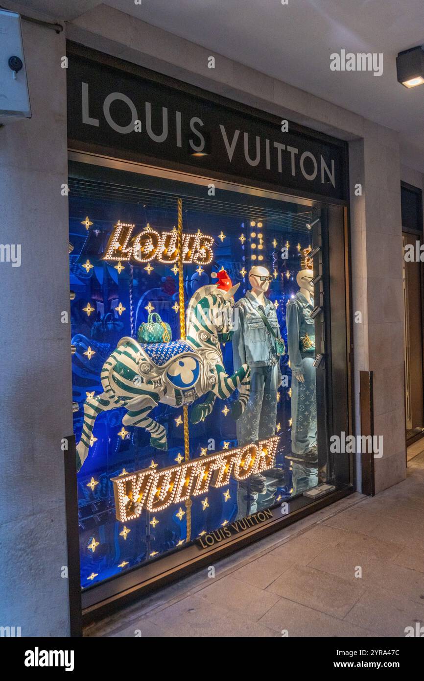Window display of a high-end fashion store in Venice, Italy Stock Photo ...